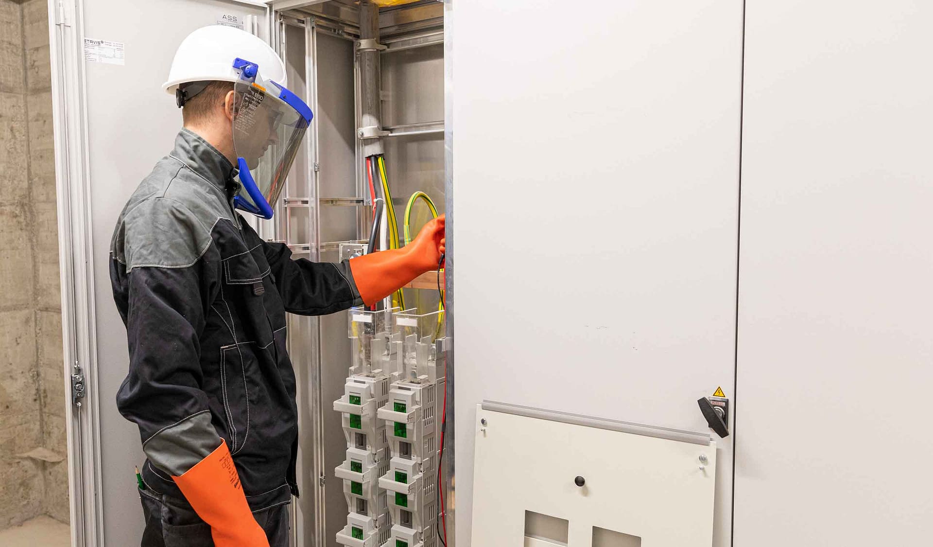 Offene Stellen - zelektro Ihr Partner für Elektro Sicherheitskontrollen